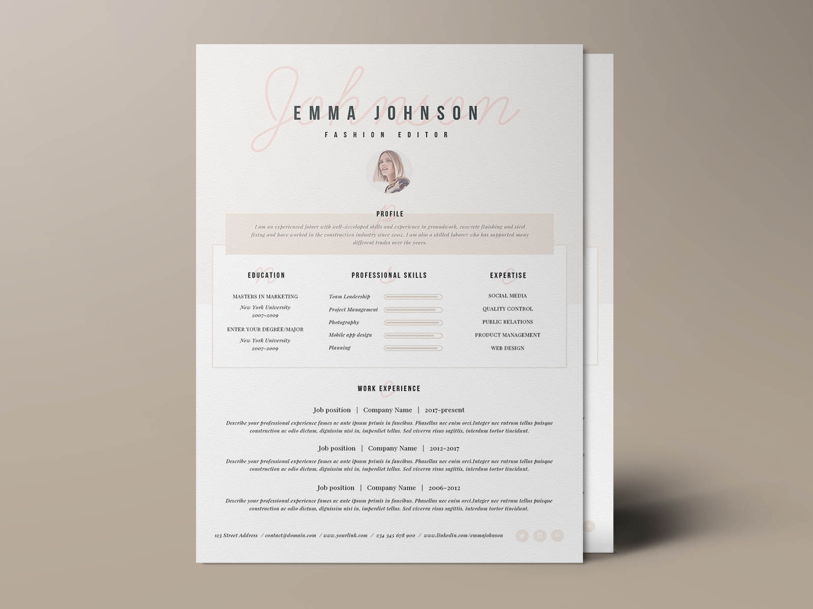 Free Arabic Resume Template with Professional Design
